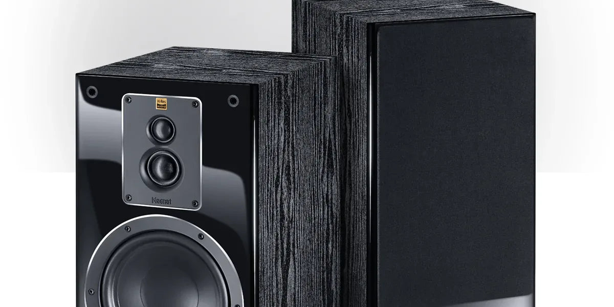 Magnat Signature 503 3-way Bookshelf Speaker: Price & Specs in India ...